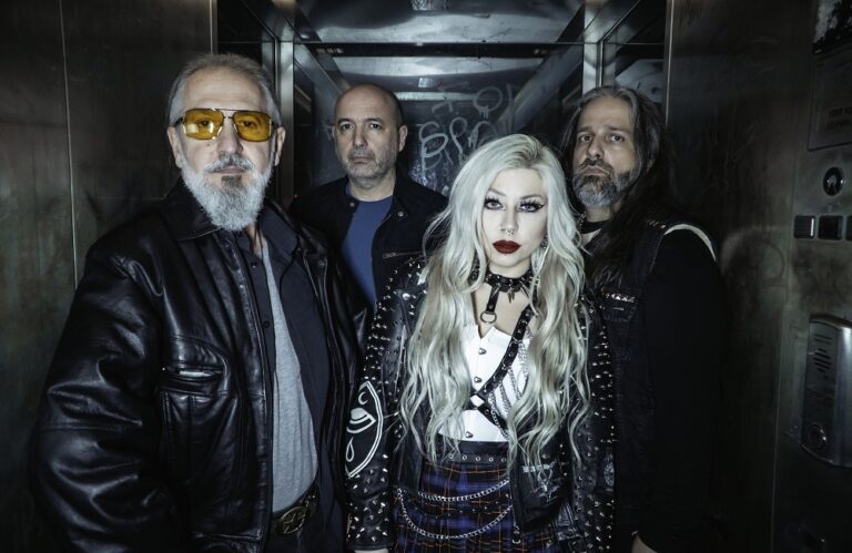 Absinthe Green:New album out 19/09 entitle Of love and pain'